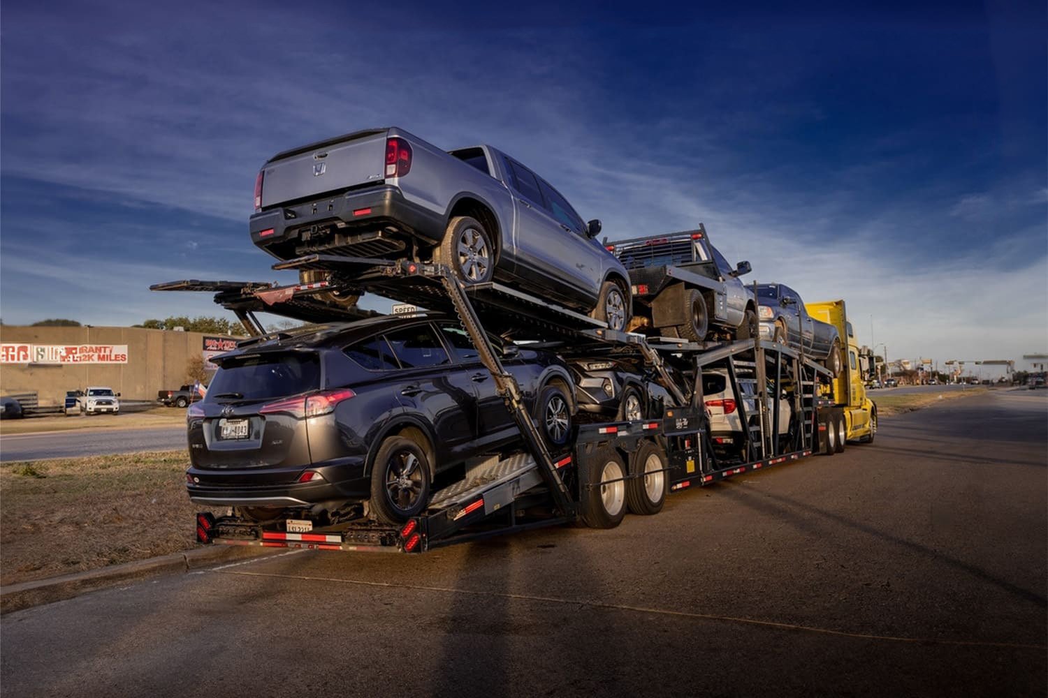 Cegonha de Carros: Como Transportar um Veículo?
